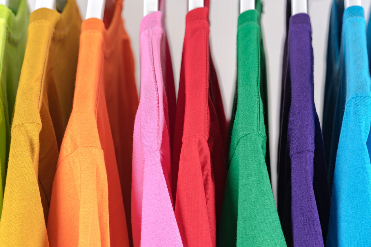 Adding Color to Your Wardrobe in 5 Different Ways - ChicWisdom